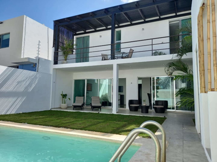 House With Pool, Jacuzzi, Beds, Hammocks And More - Mérida