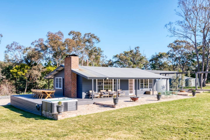 Serene Bush Cottage With An Outdoor Spa And Sauna - Southern Highlands
