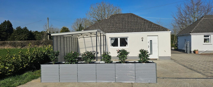 The Small House (Modern House On Navan Outskirts) - Irland
