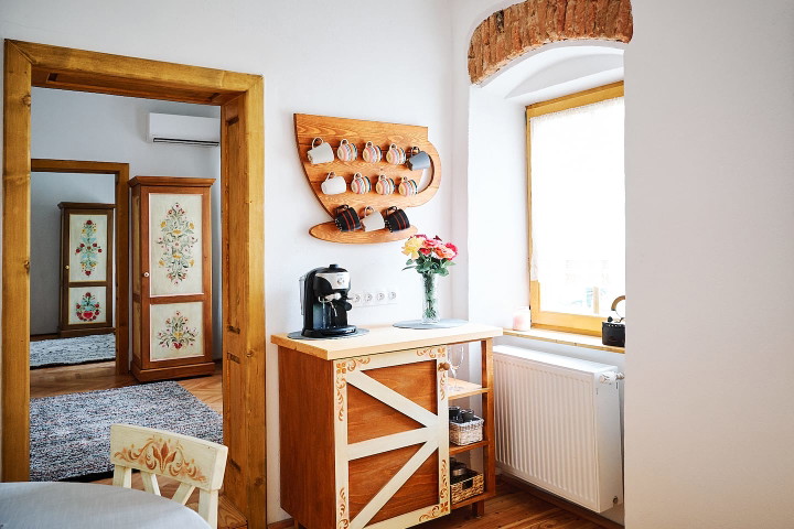Heritage 2 Bedroom Apt In The Heart Of Town - Transylvanie