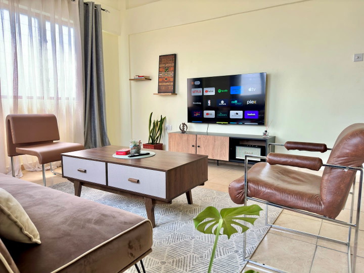 African Modern Living Haven W/ Starlink - Kumasi