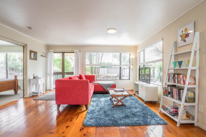 Bungalow By The Sea - Dunedin