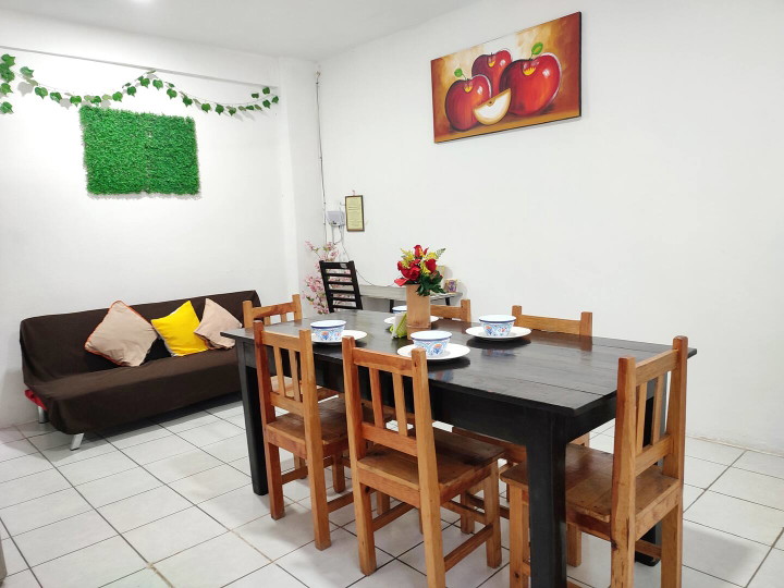 Entire House, Private, Leoncillos/parking, Wifi. - Valladolid