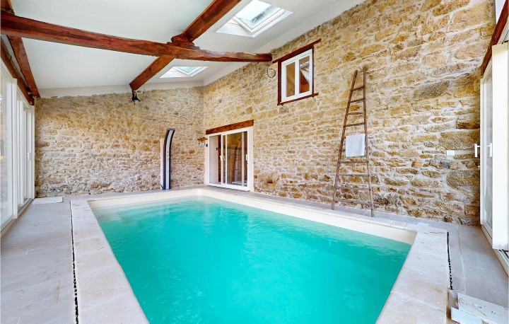 Belle Maison à Saint-hilaire-le-château Avec Sauna - Creuse