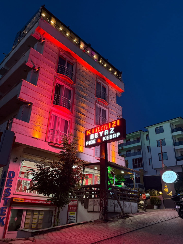 Kırmızı Beyaz Apart
Armutlu
*0505 446 26 61* - Armutlu