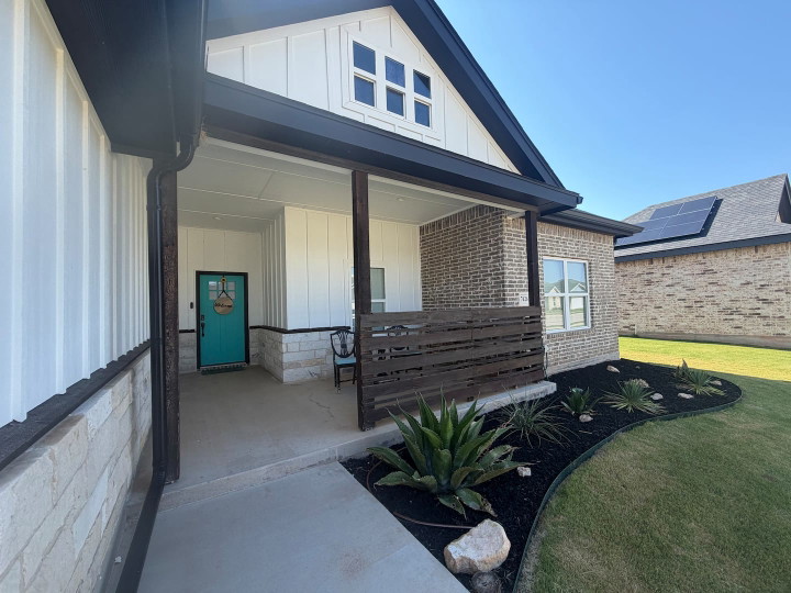 Teal Agave-near Kirby Lake & Henrick North/south - Abilene, TX
