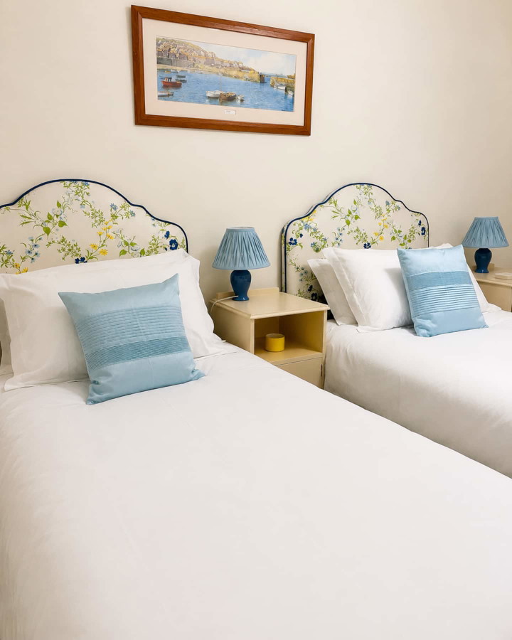 Charming Sea View Apt, 2 Min To Sea & Free Parking - Lyme Regis