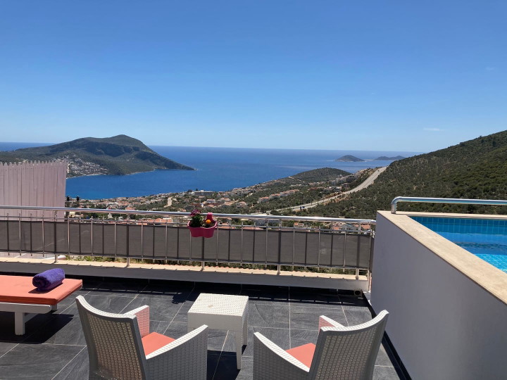 öZel Havuzlu Balayı Suiti - Kalkan