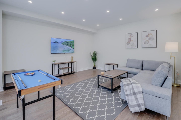 New Build Luxury - Family Cozy Orillia Home - Orillia
