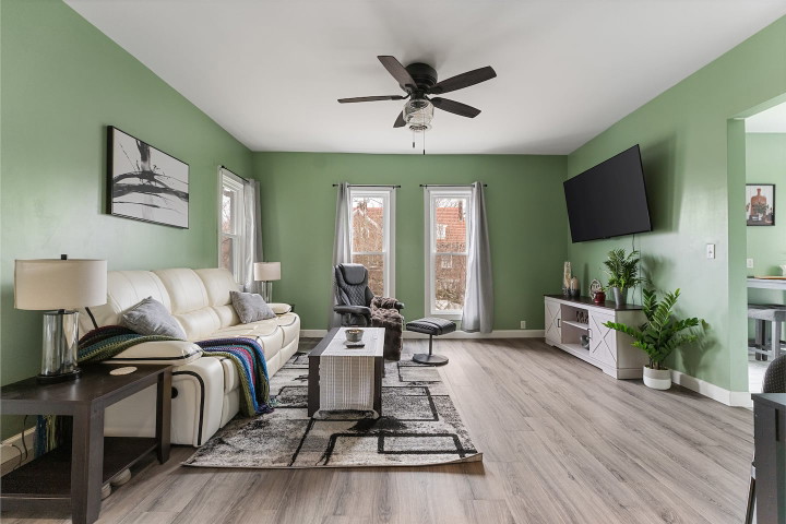 Comfortable 2 Bedroom King Suite/ - Erie, PA