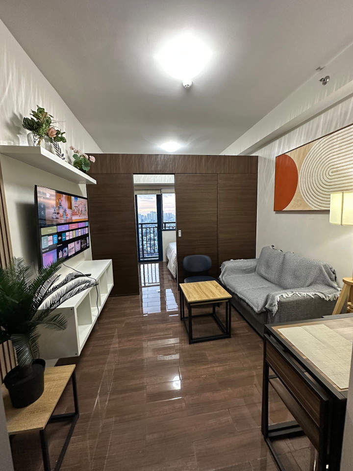 46-f Air Residences| City View Balcony|mininalist - Manila