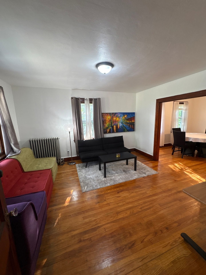 Bright And Cozy 2br Family Home - Cromwell, CT