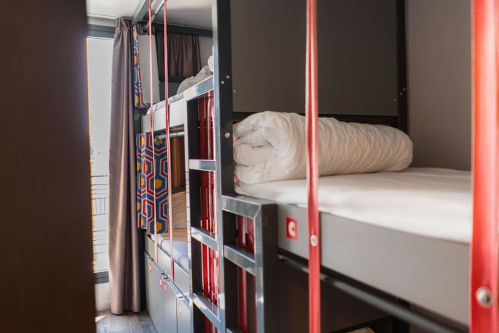 Bed In A Mixed Dorm For 4 - Shared Bathroom - Paris