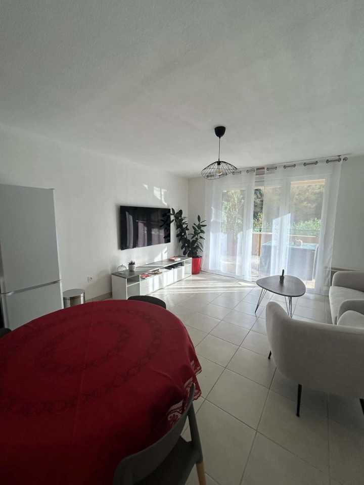 Superbe T2 Avec Grande Terrasse - Mandelieu-La Napoule