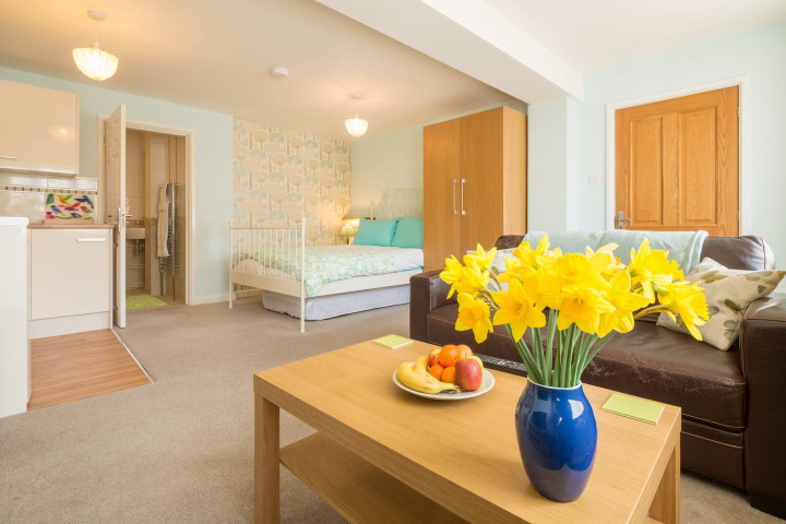 Ground Floor Studio Flat In Bedford. Free Parking - United Kingdom