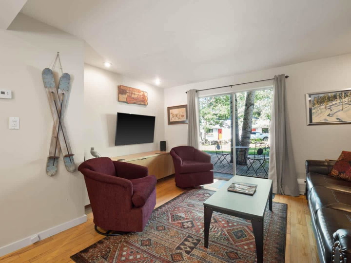 2-br Condo By Vail Resort: Outdoor Patio, Parking - Vail, CO
