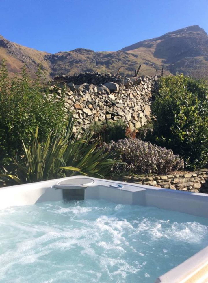 Snowdon House Llanberis Pass Hot Tub Sauna Logfire - Llanberis