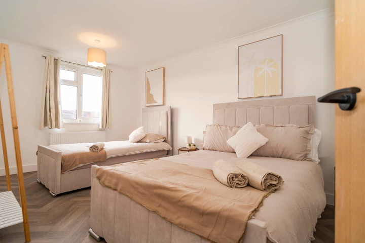 3br/4bed/private Parking/ev Charger/wifi/longstay - トンブリッジ