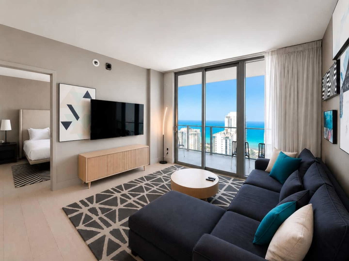 Elegant 2br Residence | Panoramic Water Views - Hollywood, FL