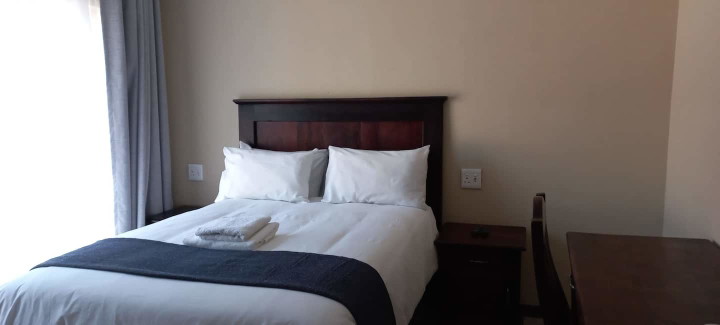 Friends And Family Holiday Home In Polokwane - 