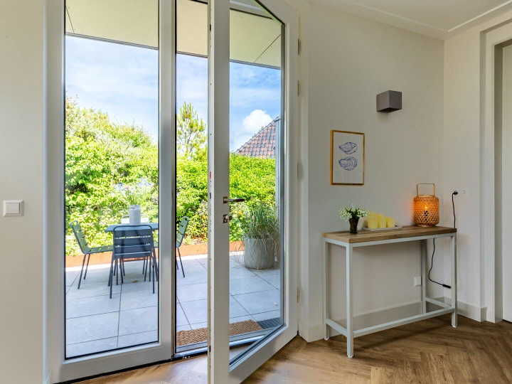 Elegant Beachfront Vacation Home - Bergen aan Zee
