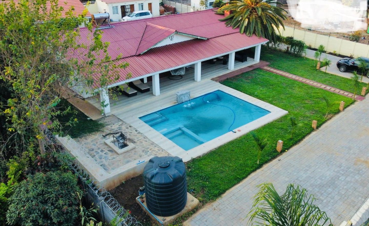 Hospitality On Brown Crescent - Zimbabwe