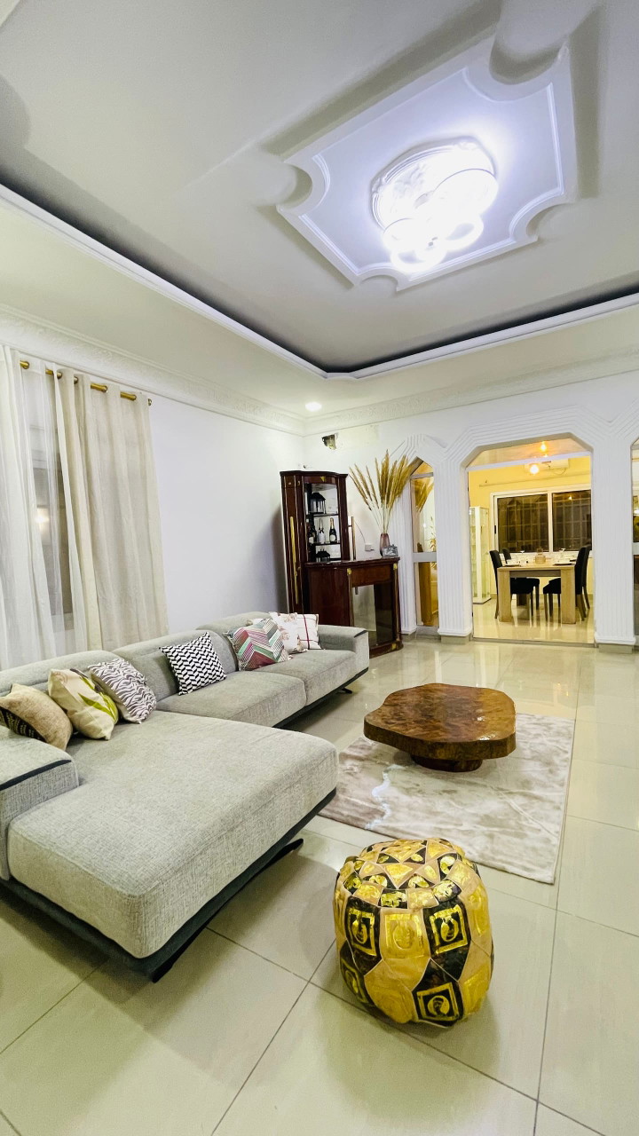 Bienvenu à La Maison La Reine Des Fleurs1 - Brazzaville