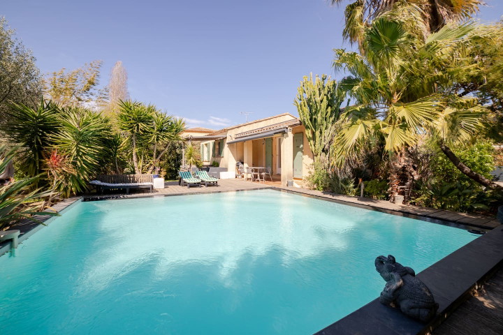 Relaxing Vacation Villa W/private Pool & A/c - French Riviera