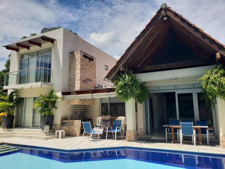 Casa Familiar En El Peñón - Girardot