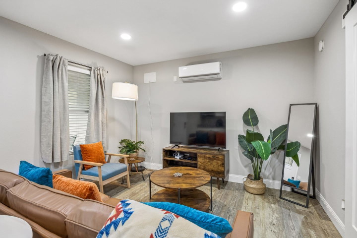 Cozy Gated Private Suite | Near Bishop Arts! - 댈러스
