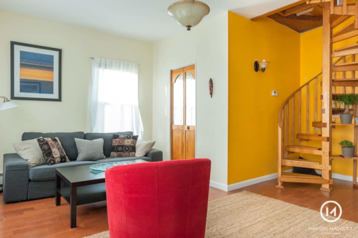3 Bed Apt Next To T- Fast Wifi-off Street Parking - Boston, MA
