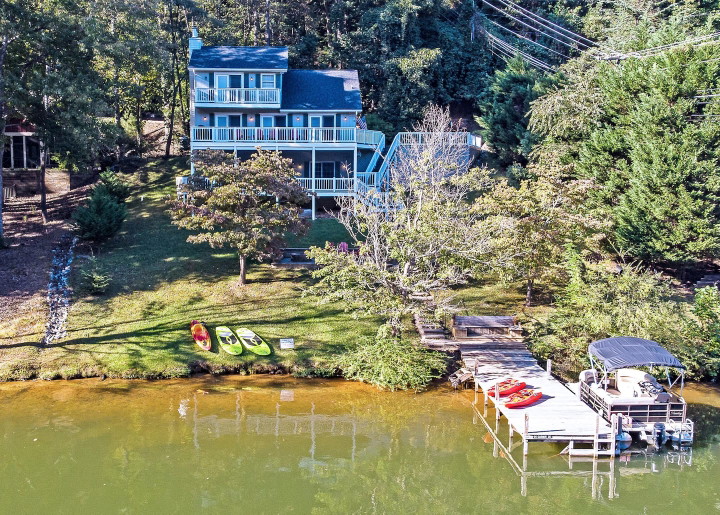 Lake Lure Lakefront-pontoon Boat, Kayaks, Sups, Fi - North Carolina