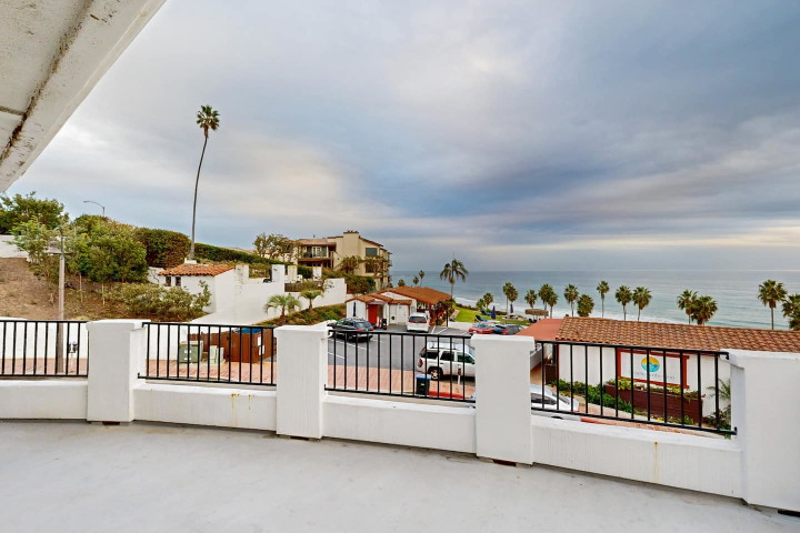 Cozy Couples Escape! Walk To San Clemente Pier - San Clemente, CA