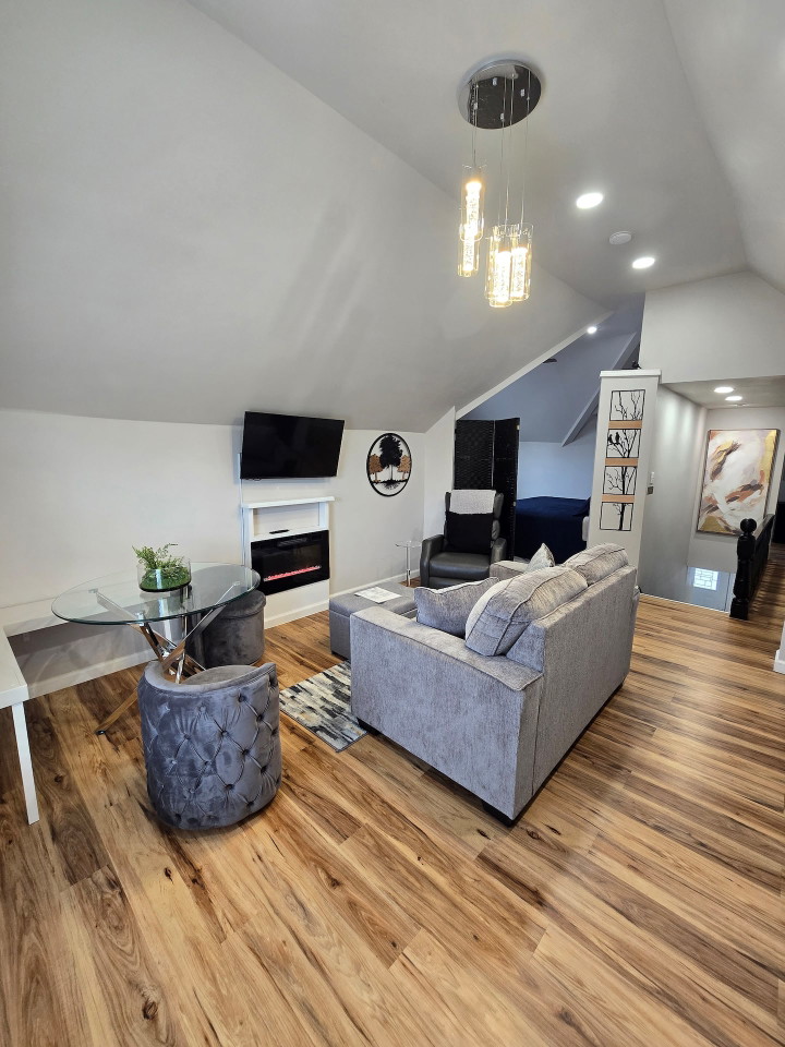 Cozy And Modern "The Crow's Nest" Abingdon - Abingdon, VA