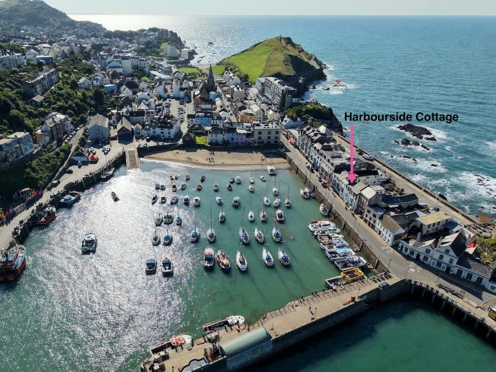Harbourside Cottage At The Quay With Hot Tub - Ilfracombe
