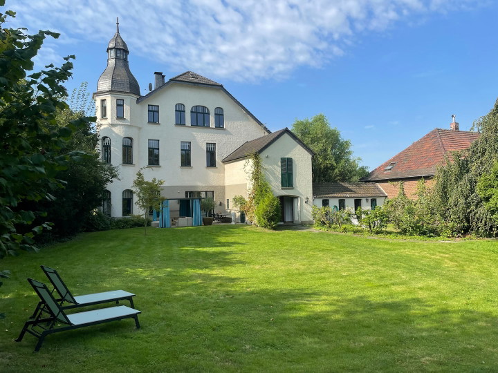 Traumhafter Gutshof Am See - Cologne