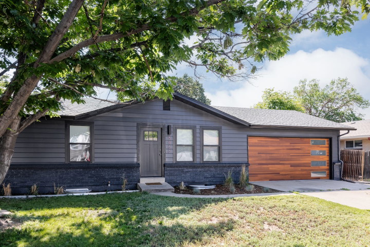 Spacious 5-bedroom Retreat - Hot Tub - Games - Denver, CO