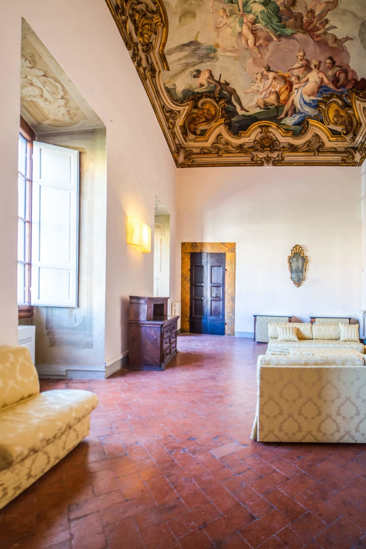 [Majestic Palazzo On The Arno · Florence] - Florence