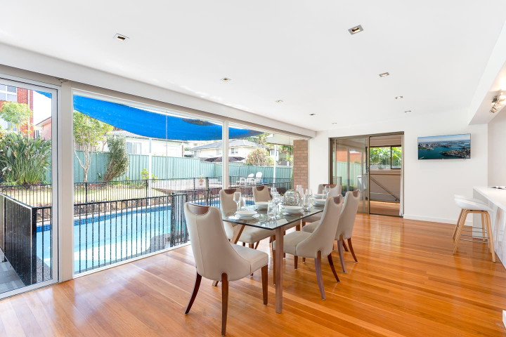 Stylish Family Retreat With Private Pool | 4br - Castle Hill
