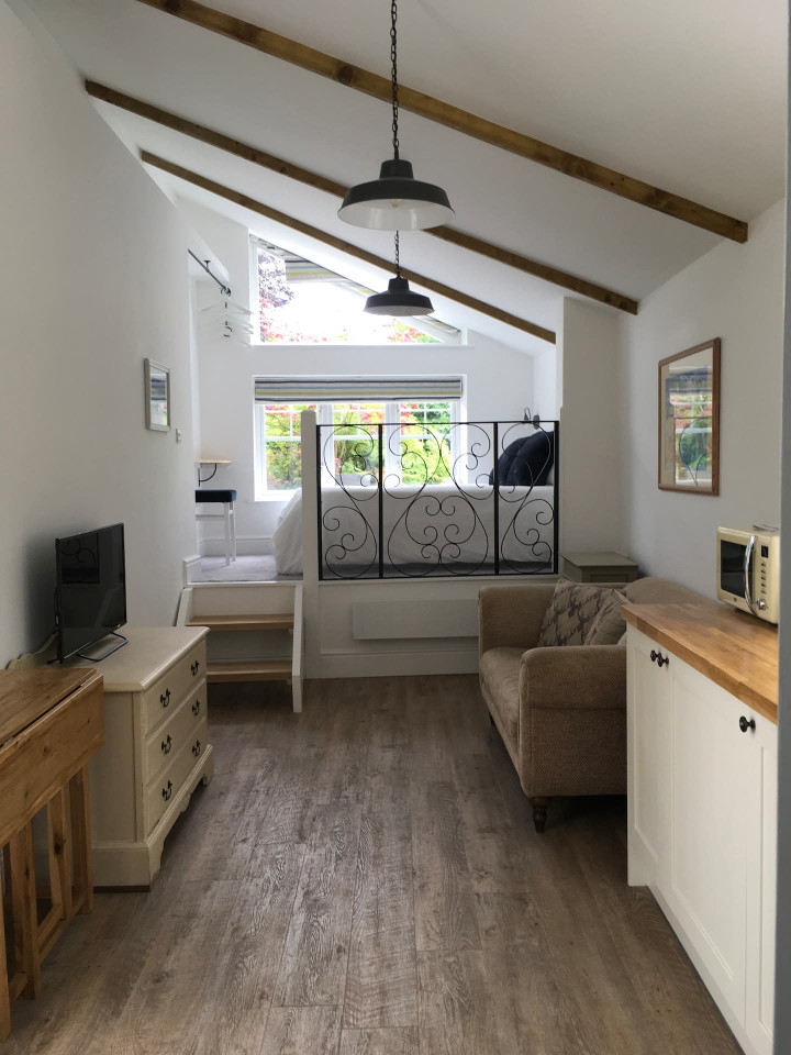 Adorable Studio Apartment With Sunny Courtyard. - Bodmin