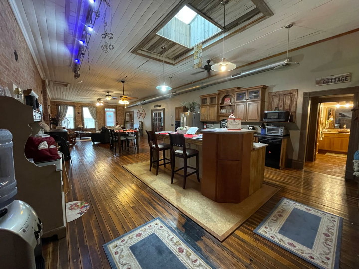 Jamison Loft - Glenwood, IA