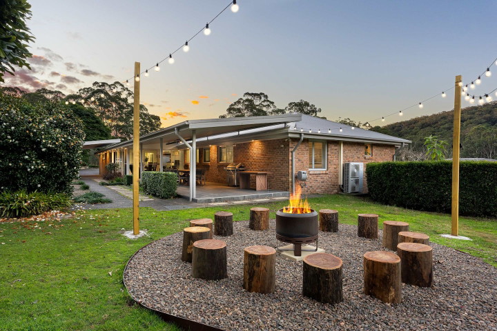 Farm Retreat - Animals, Spa, Hiking, Games Barn - Newcastle
