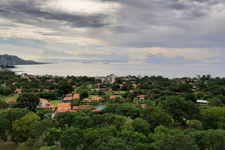 Panoramic 18th Floor Apartment, Playa Coronado - Panama