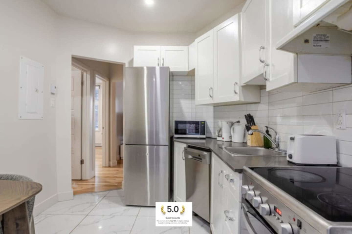 Warm & Inviting Montréal Stay | 2b1b - Dorval