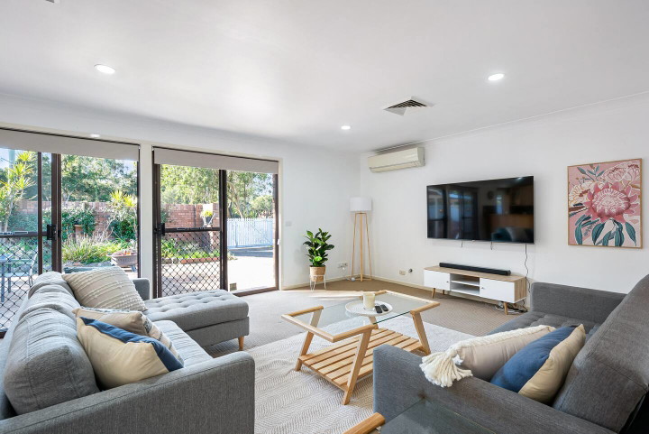 Escape To The North Coast @ Warners Bay - Newcastle, Australia