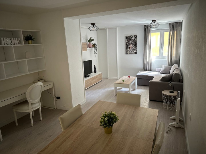 Apartment In Casco Antiguo - パンプローナ