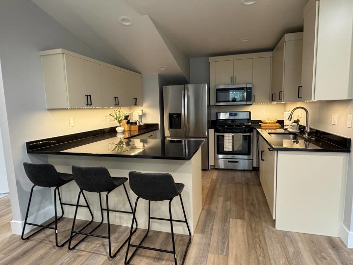Modern Carriage Household Is - Idaho Falls, ID