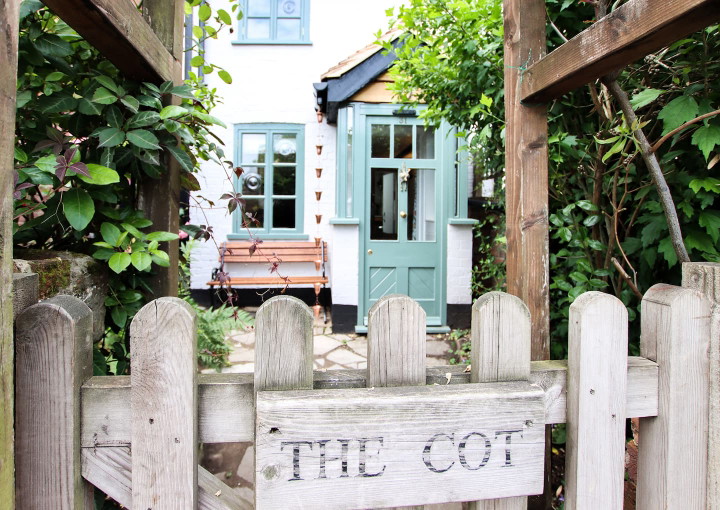 The Cot, Characterful 400-year-old Cottage. - Brockenhurst