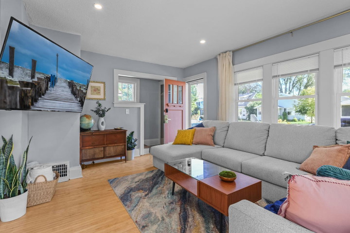 Northeast Oasis With Hot Tub - Minneapolis, MN