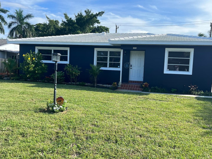 Cozy Home Close Distant To Beach - Boynton Beach, FL
